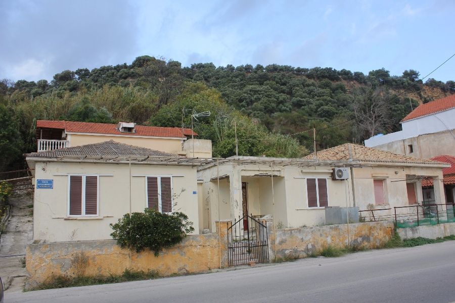 Μονοκατοικία προς πώληση Χώρα (Χώρα Ζακύνθου) - ΟΙΚΟΠΕΔΟ 450 ΜΕ ΤΡΙΑ ...