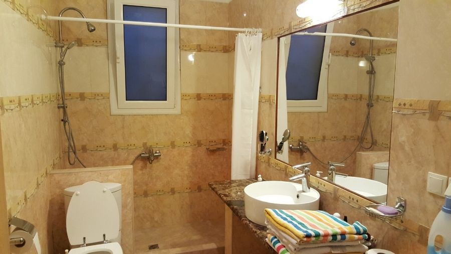 ΠΟΛΥΤΕΛΕΣ ΜΟΝΟΚΑΤΟΙΚΙΑ ΣΕ ΟΙΚΟΠΕΔΟ ΣΤΗΝ ΠΕΡΙΟΧΗ ΣΚΑΛΩΜΑ ΛΟΥΤΡΑΚΙΟΥ