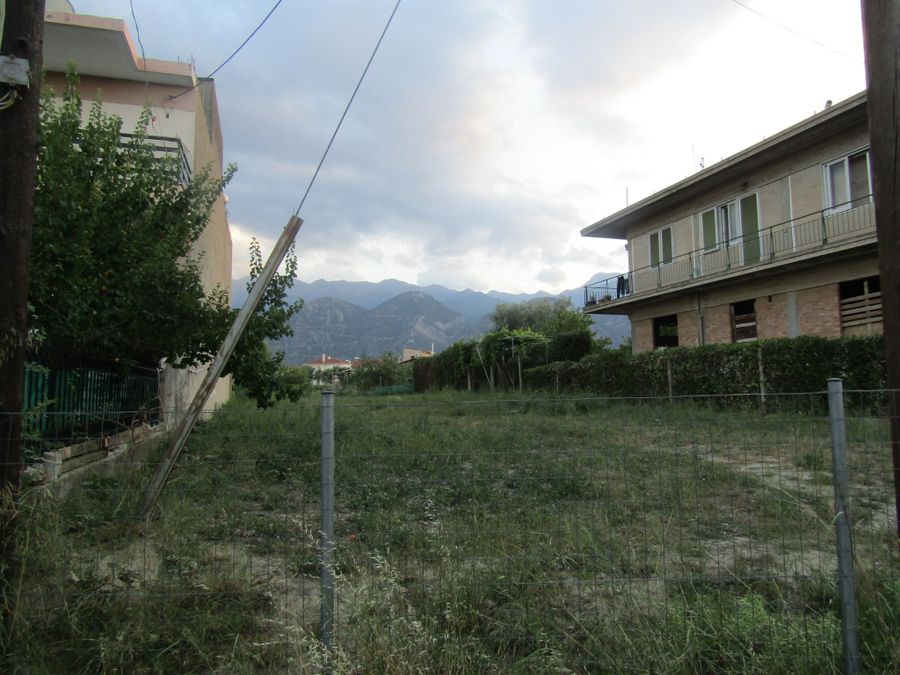 ΠΩΛΕΙΤΑΙ ΟΙΚΟΠΕΔΟ ΣΤΗ ΣΠΑΡΤΗ ΣΕ ΠΕΡΙΟΧΗ ΜΕ ΒΙΛΕΣ 50.000€