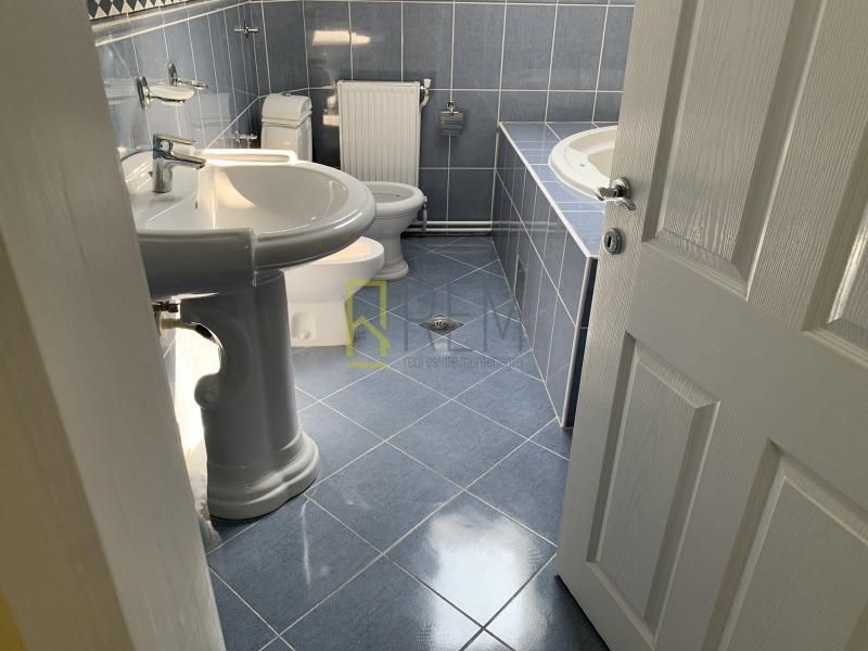 Detached House for rent, 406sqm, 1,500€ - Zagoric | Indomio.me