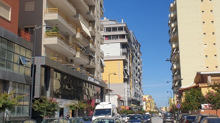 Ambjent Tregtar për qira Apollonia (Fier - qyteti)