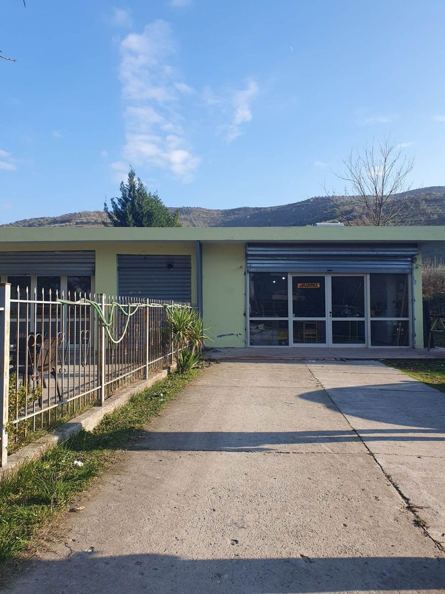 Dyqan në shitje, 375m², 52.000€ - Lapardha | Indomio.al