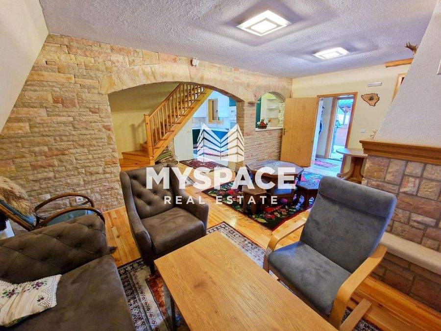 Kuće za Prodaju, 250m2, 300.000KM - Visoko | Indomio.ba