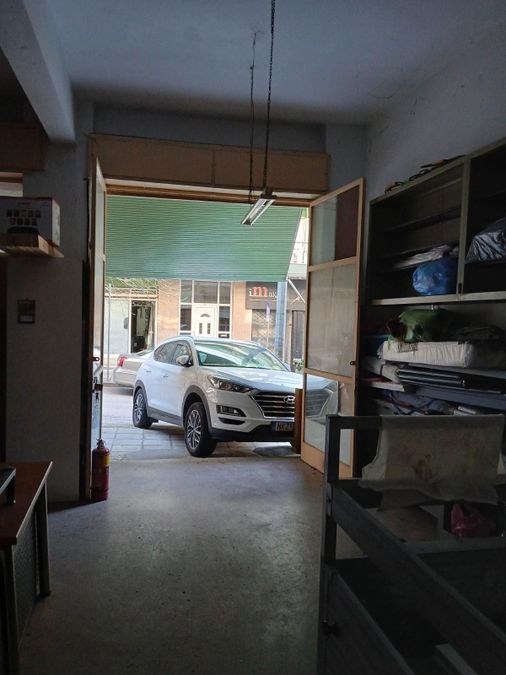 ΣΕ ΠΟΛΥ ΚΕΝΤΡΙΚΟ ΣΗΜΕΙΟ