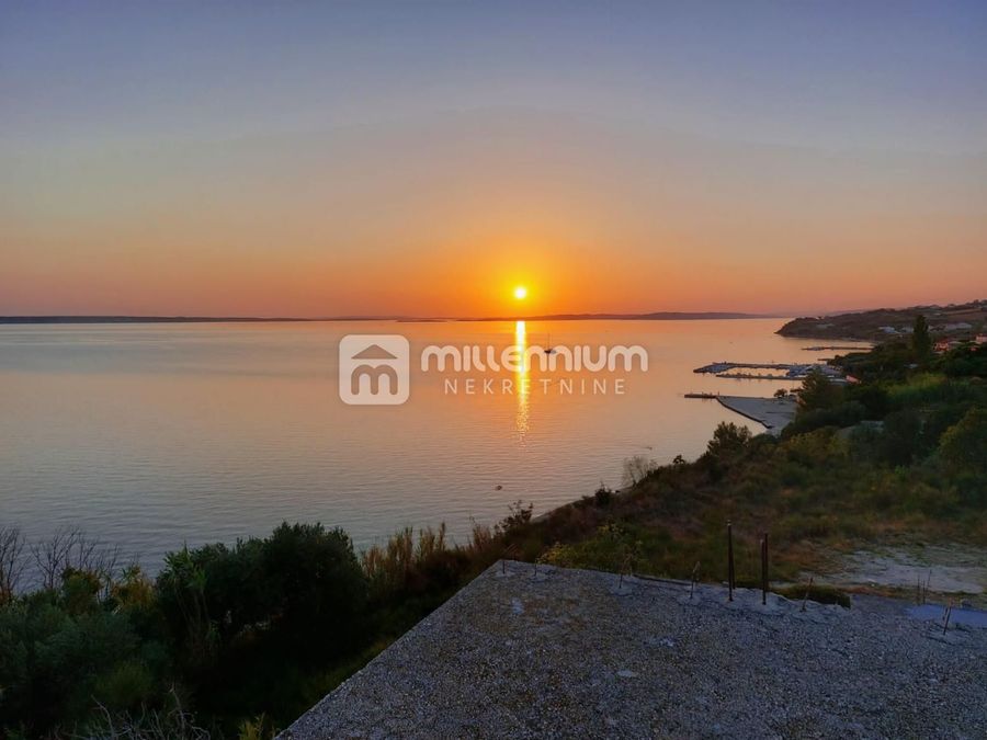 Detached House for sale, 600sqm, 700,000€ - Rtina | Indomio.hr