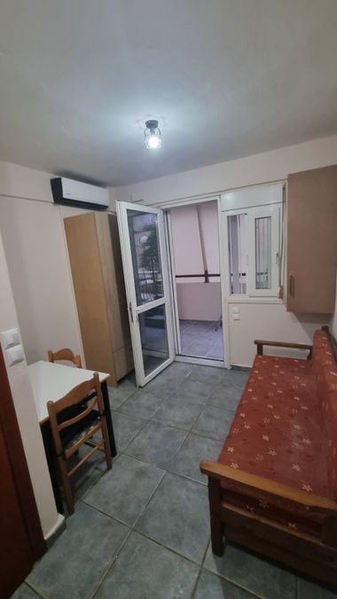 Στούντιο/Γκαρσονιέρα για ενοικίαση, 16τ.μ., 260€ - Κέντρο | Spiti24