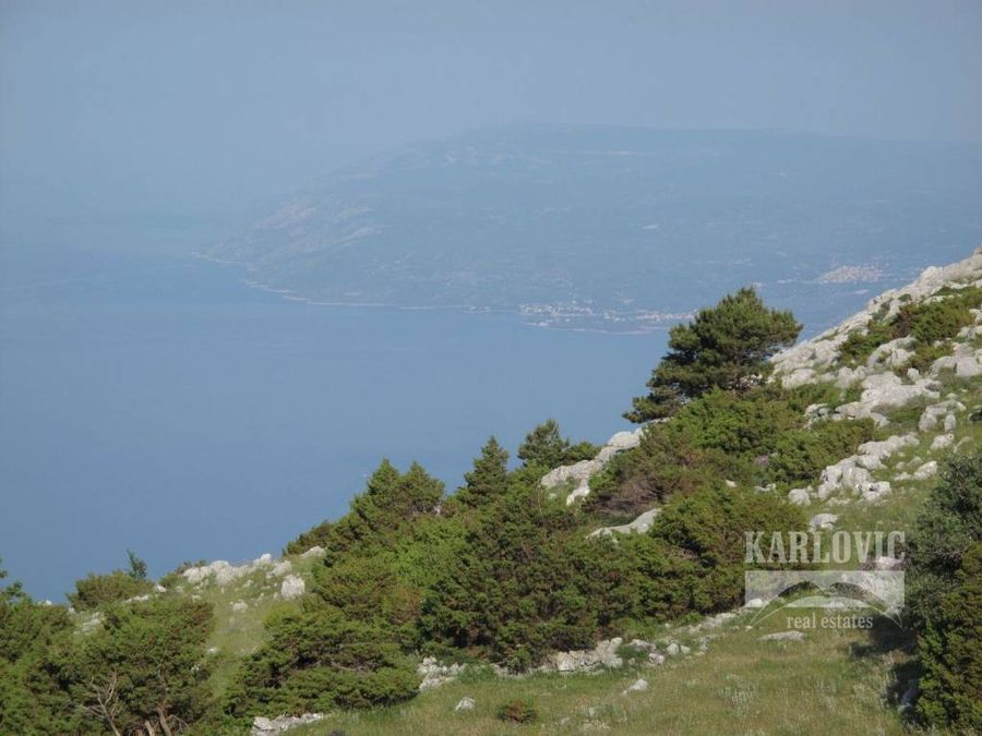 House 45m² for sale, Split-Dalmatia, Makarska - Listing 17983102 | Crozilla